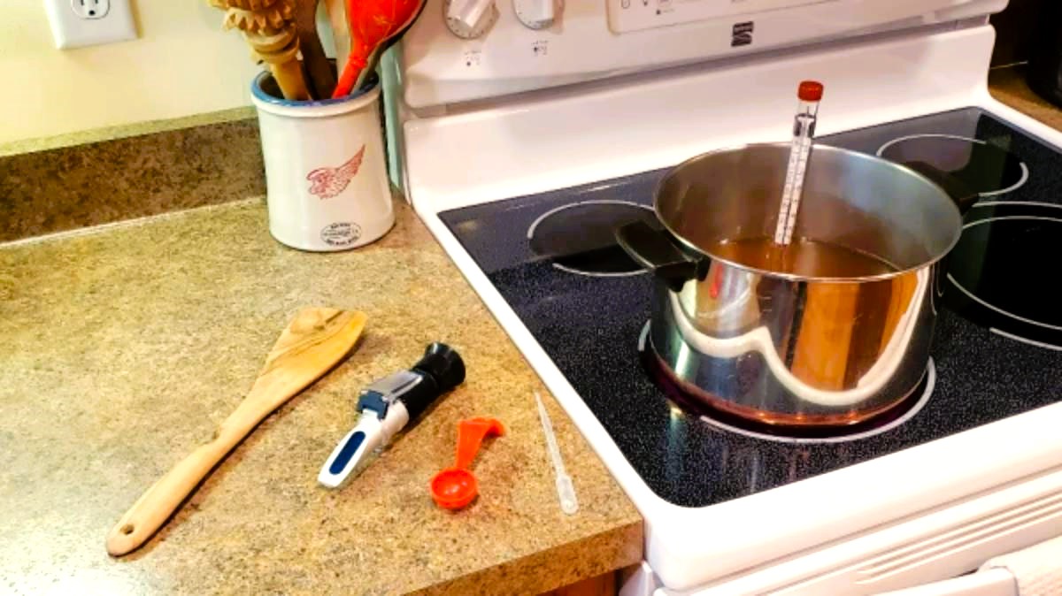 How to Use a Refractometer to Make Perfect Maple Syrup ...