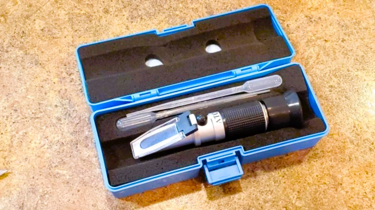 How to Use a Refractometer to Make Perfect Maple Syrup ...